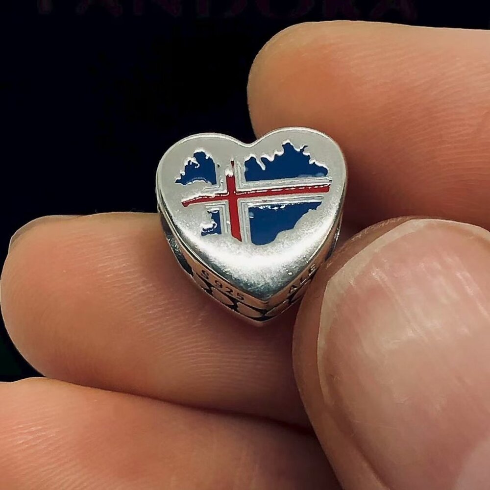 Pandora Country Of Iceland Exclusive Map Flag Charm - Gem